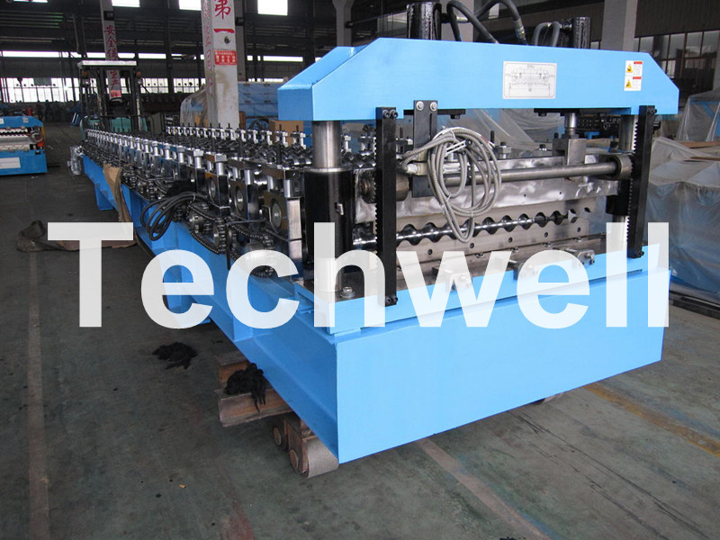 Custom Corrugated Panel Roof Sheet Roll Forming Machine With Coil Width ...